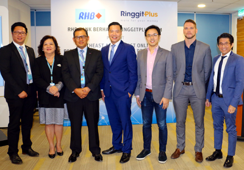 RinggitPlus x RHB presents Chatbot : Malaysia’s first personal loan AI